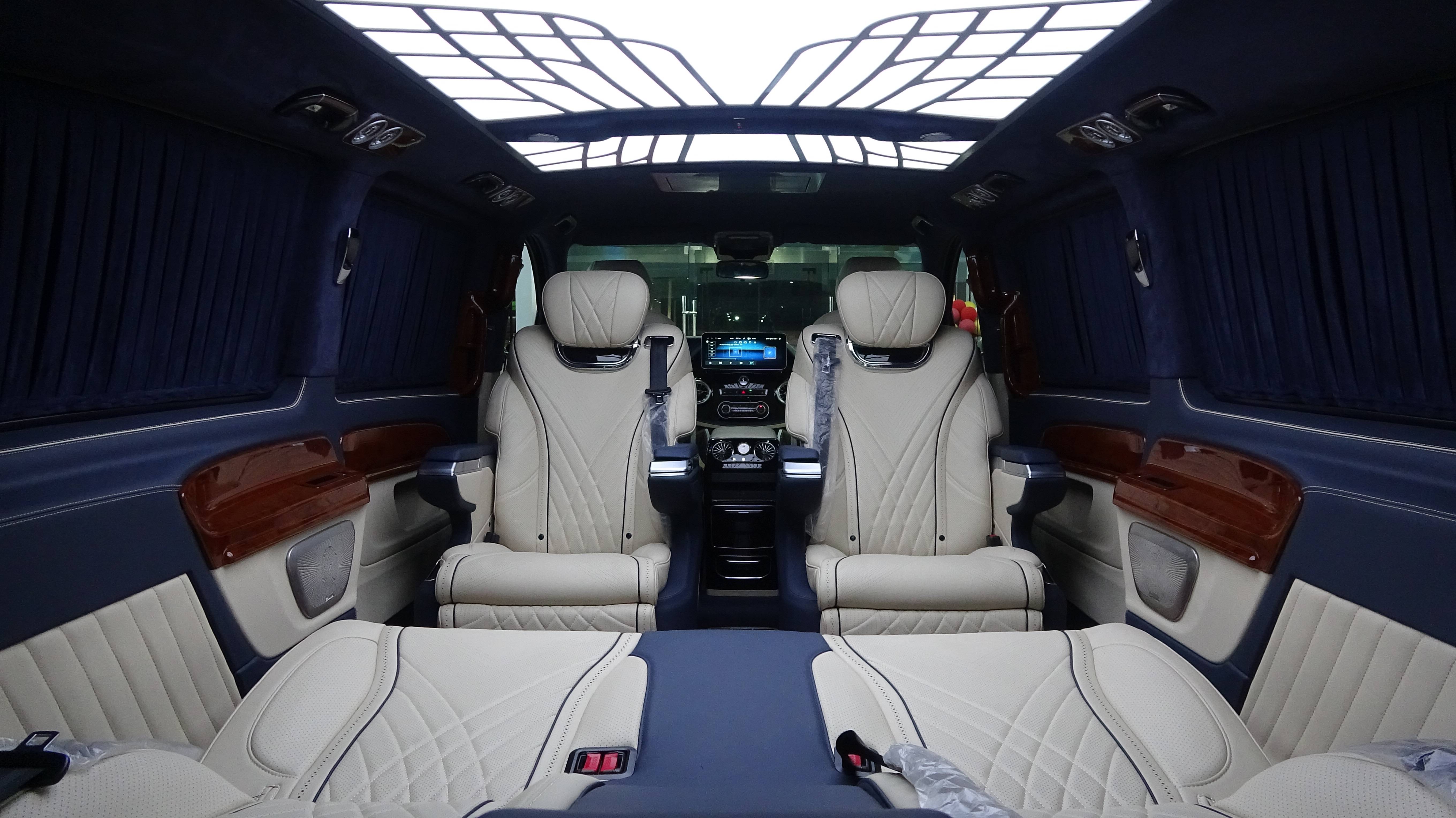 奔驰内饰美图 7座最令人满意的MPV—奔驰V260_搜狐汽车_搜狐网