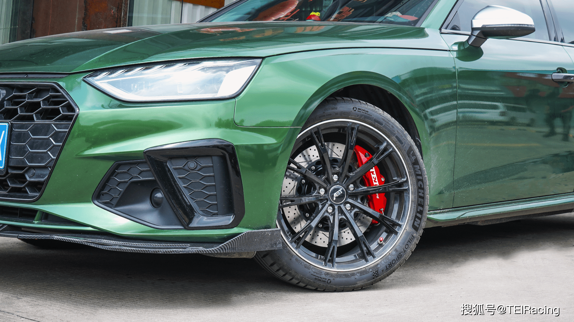 【案例鉴赏】奥迪A4L改装TEI Racing刹车套，前P40NS后P4-Explore机电一体卡钳_搜狐汽车_搜狐网