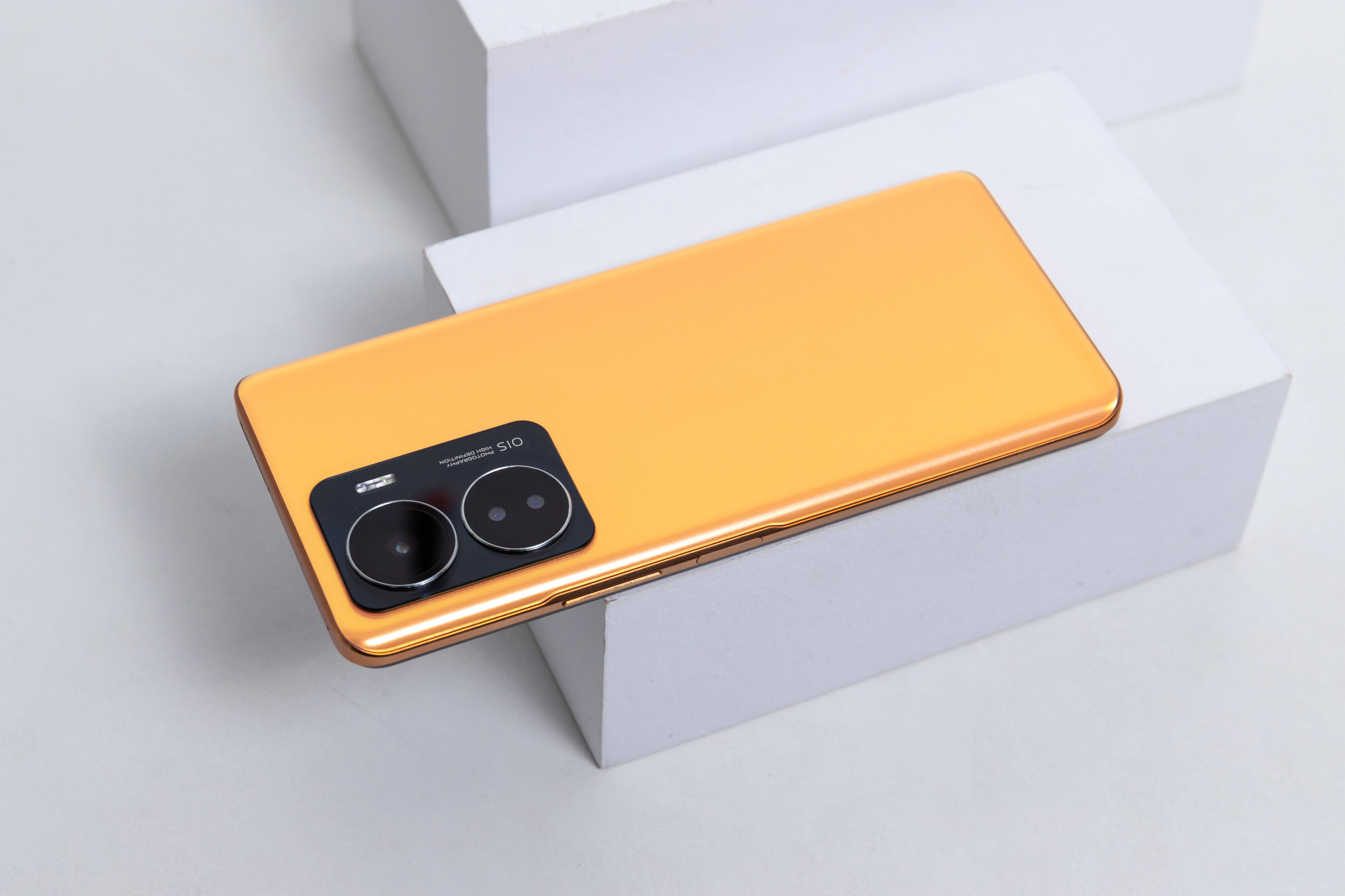 千元级也有80W快充！iQOO Z6图赏-搜狐大视野-搜狐新闻