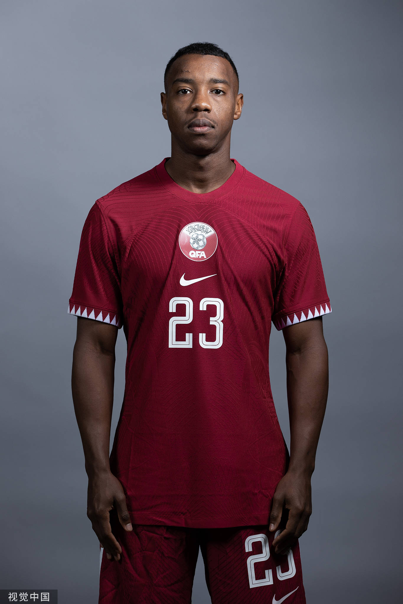 高清图：2022卡塔尔世界杯 卡塔尔队拍摄官方写真-搜狐大视野-搜狐新闻