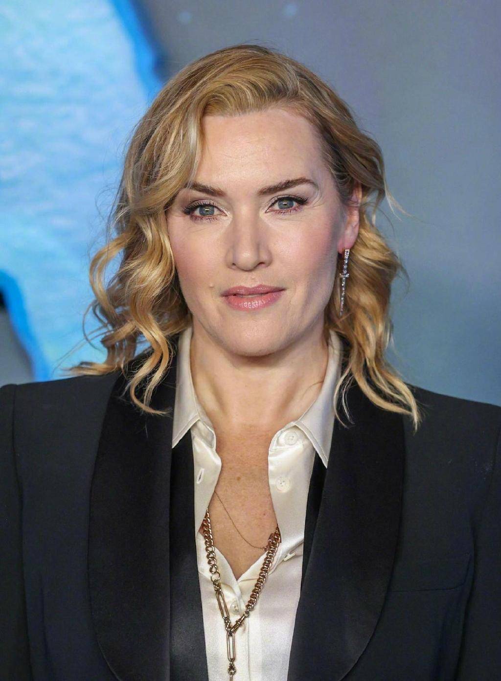 Rose与卡神再合作！温斯莱特亮相《阿凡达2》首映-搜狐大视野-搜狐新闻