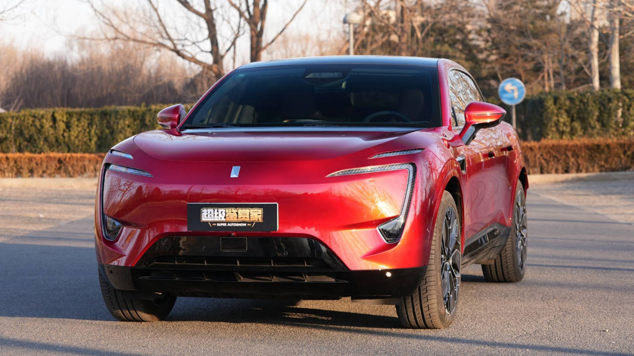 Model Y vs蔚来ES7 vs阿维塔11谁才是自动泊车天花板？_搜狐汽车_搜狐网