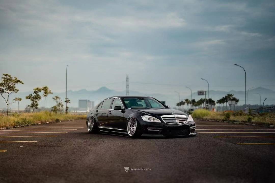 “姿态标杆”奔驰W221改装AIRBFT气动避震低趴姿态案例_搜狐汽车_搜狐网