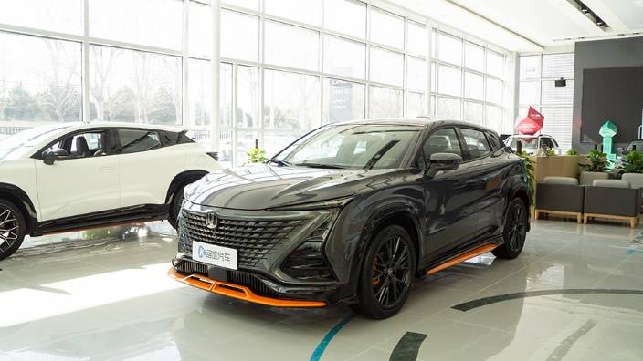 到店实测：15万级燃油SUV，用上8155的长安UNI-T最智能？_搜狐汽车_搜狐网