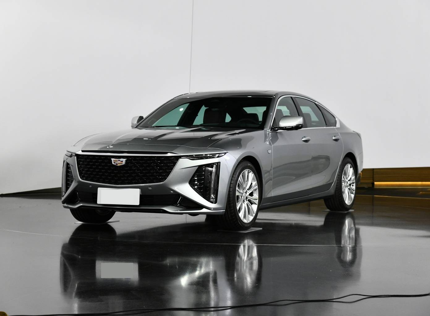 花47万买一台23款凯迪拉克CT6顶配车型是不是傻？看完你就懂了_搜狐汽车_搜狐网