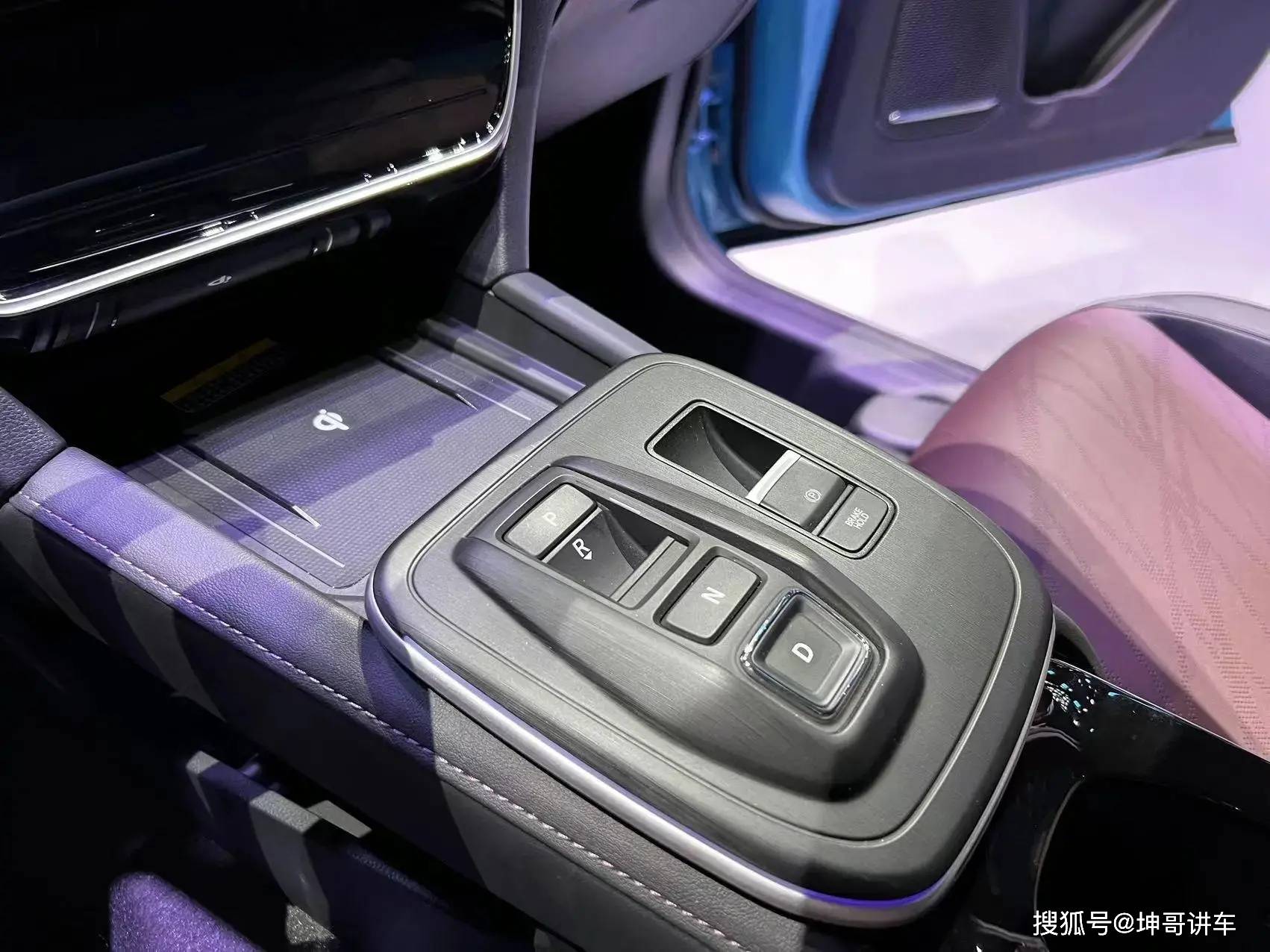 2023款东风本田M-NV，续航500公里，售14.98-15.98-搜狐大视野-搜狐新闻