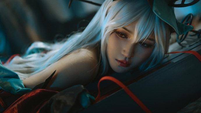 cos：明日方舟浊心斯卡蒂Cosplay正片14P-搜狐大视野-搜狐新闻