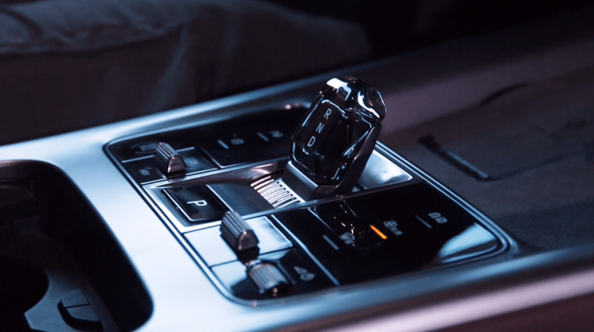 综合续航超1300km，16.68万元起售，比亚迪海豹DM-i正式上市_搜狐汽车_搜狐网