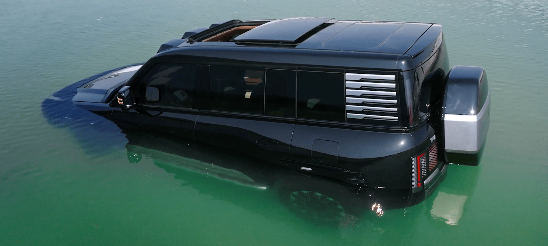 如何做到“水上漂”？揭秘仰望U8应急浮水：十年磨一剑_搜狐汽车_搜狐网