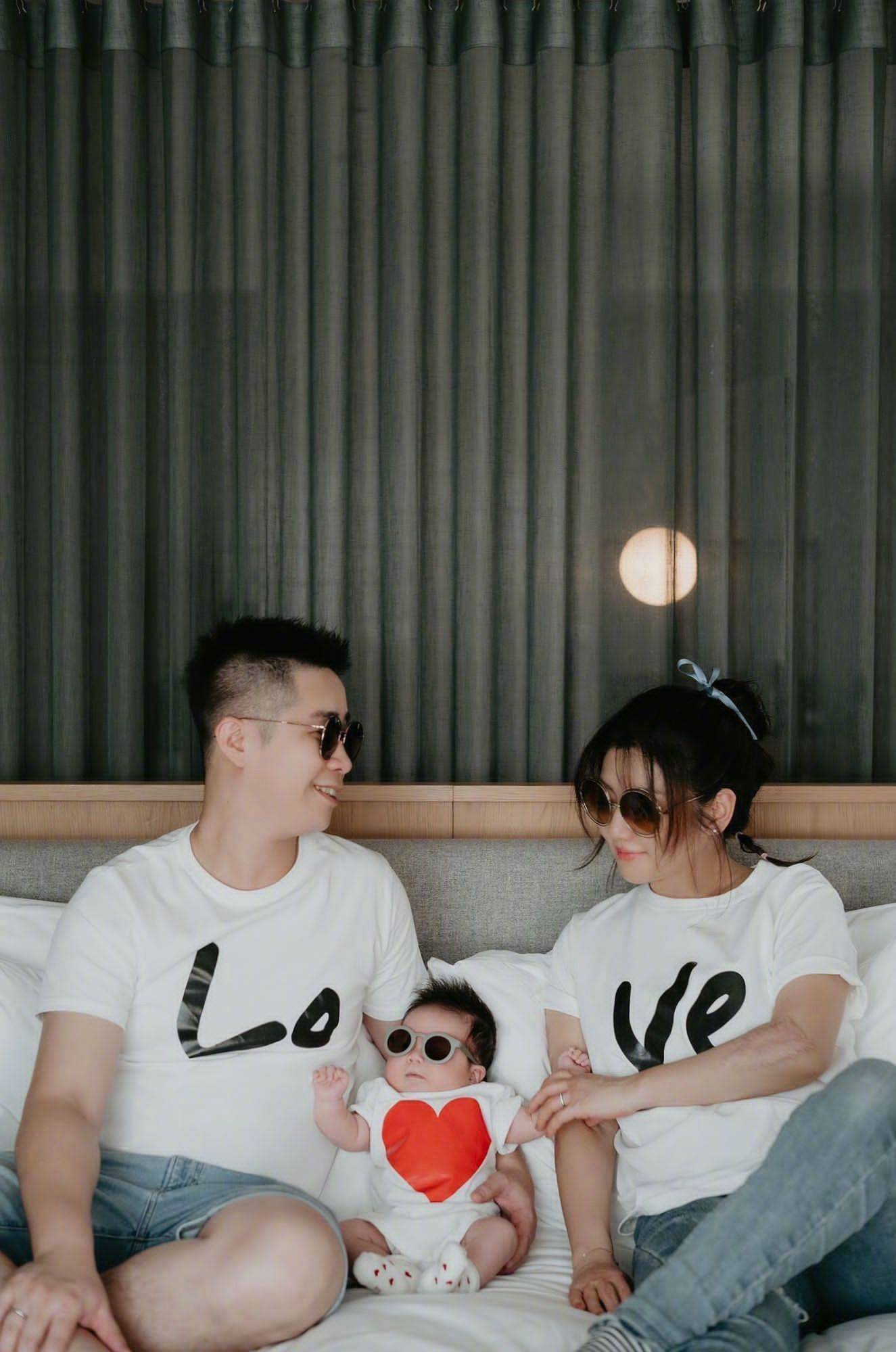 42岁Selina晒一家三口合照庆生 儿子正面照曝光-搜狐大视野-搜狐新闻