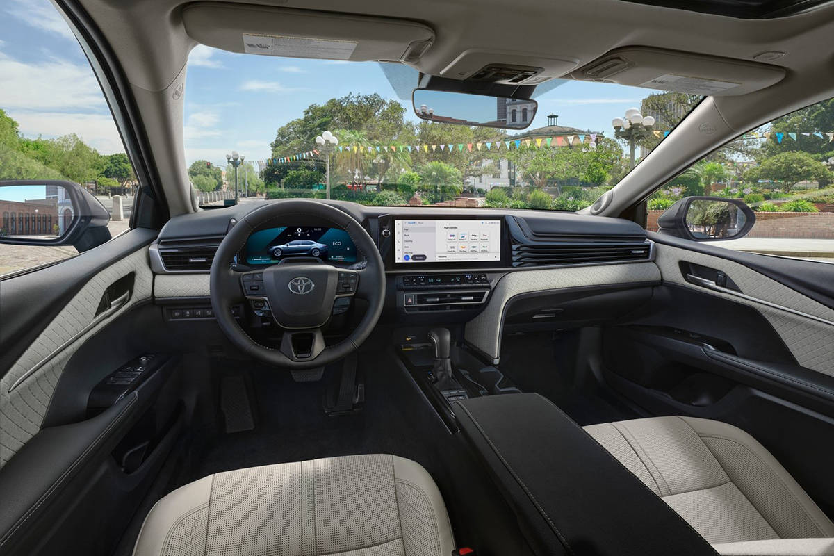 双外观设计/基于TNGA-K平台 全新一代凯美瑞首发亮相_搜狐汽车_搜狐网