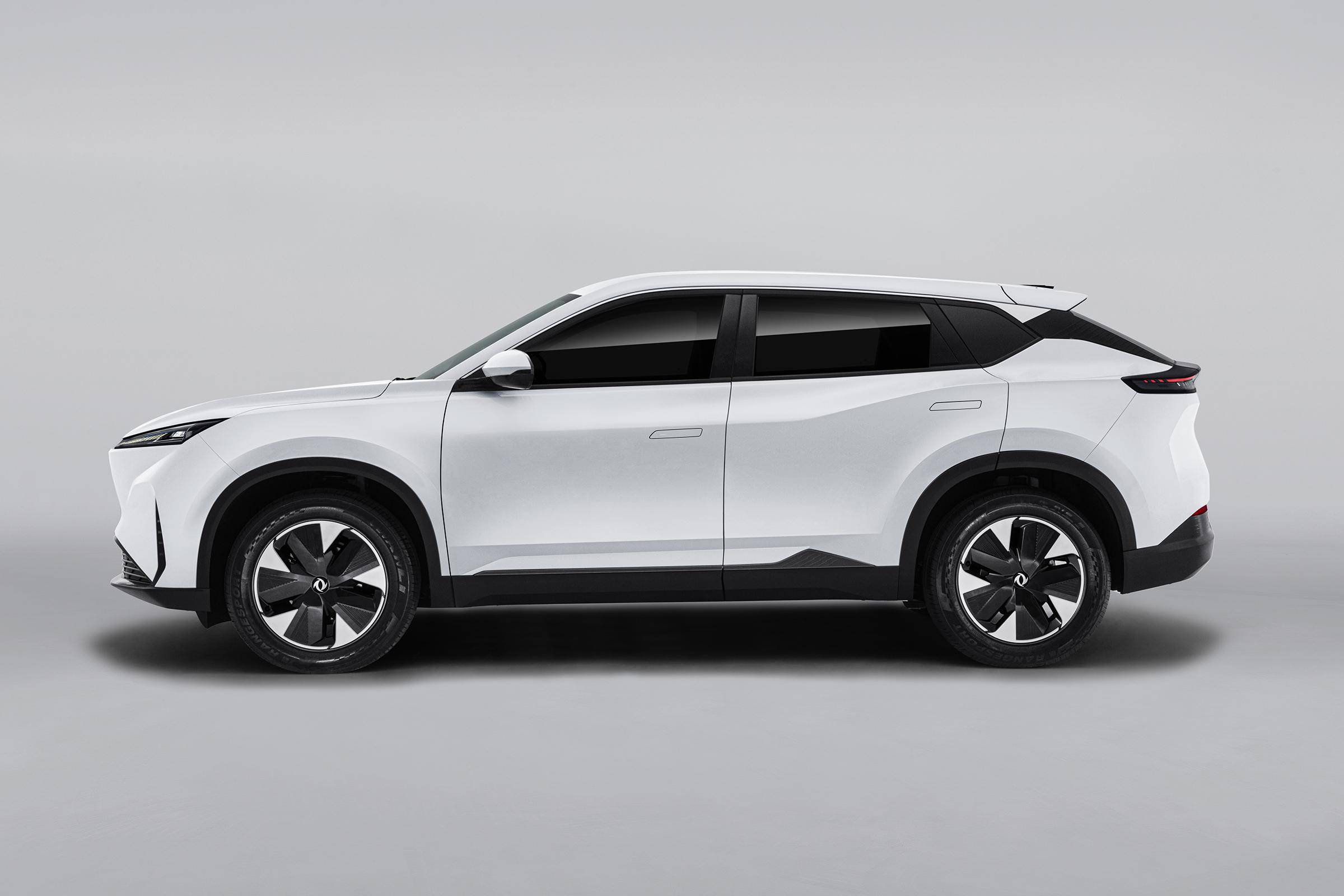 元PLUS同级！东风风神SKY EV01价格调整，涨2万/现售14.19万元起_搜狐汽车_搜狐网