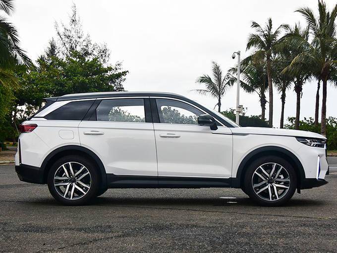 奔腾T99运动版上市 换搭6AT变速箱15.99万起售_搜狐汽车_搜狐网