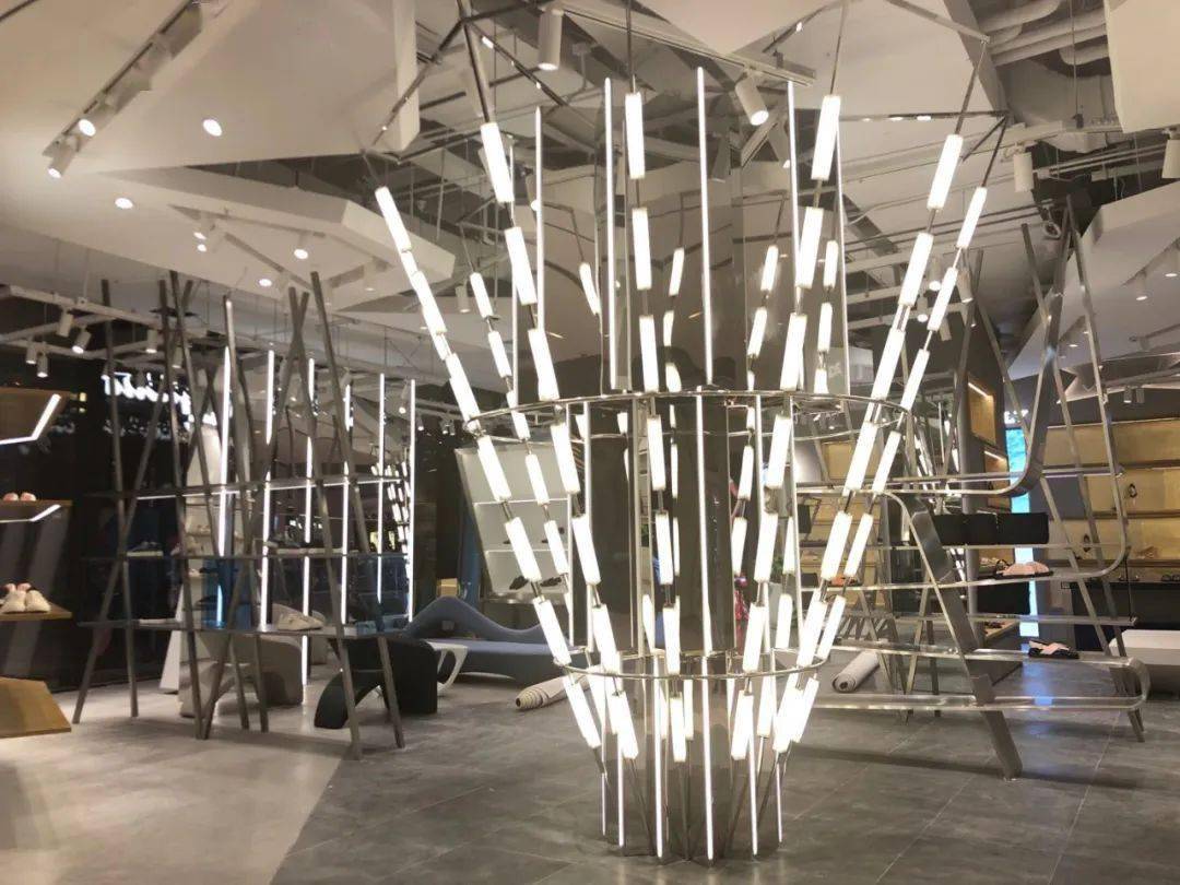 探店访谈|古诗玄：IGFD致力于成为提供中国时尚品质生活内容的领先者_经营项目