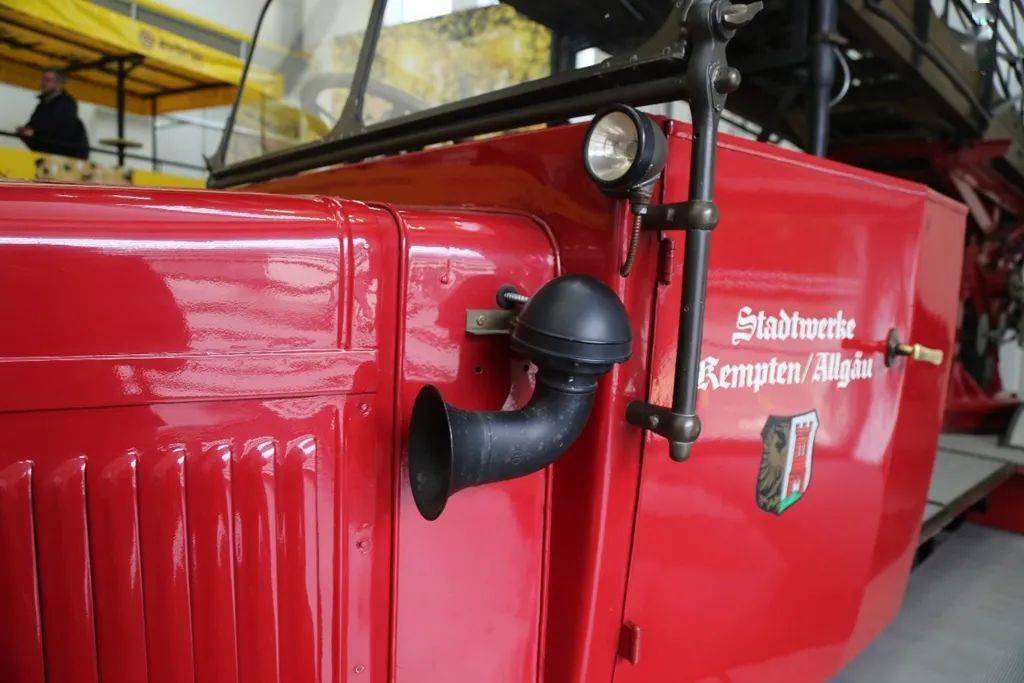 搭载四冲程奥托循环发动机 产自1928年的曼恩5 KVB云梯消防车_搜狐汽车_搜狐网