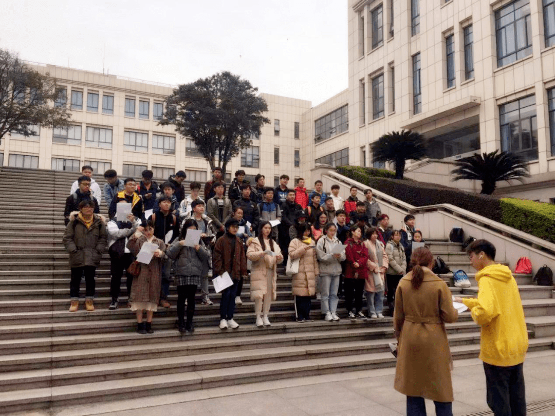 第四届“年华似锦”校园合唱节，格院唱响《不忘初心》-搜狐大视野-搜狐新闻
