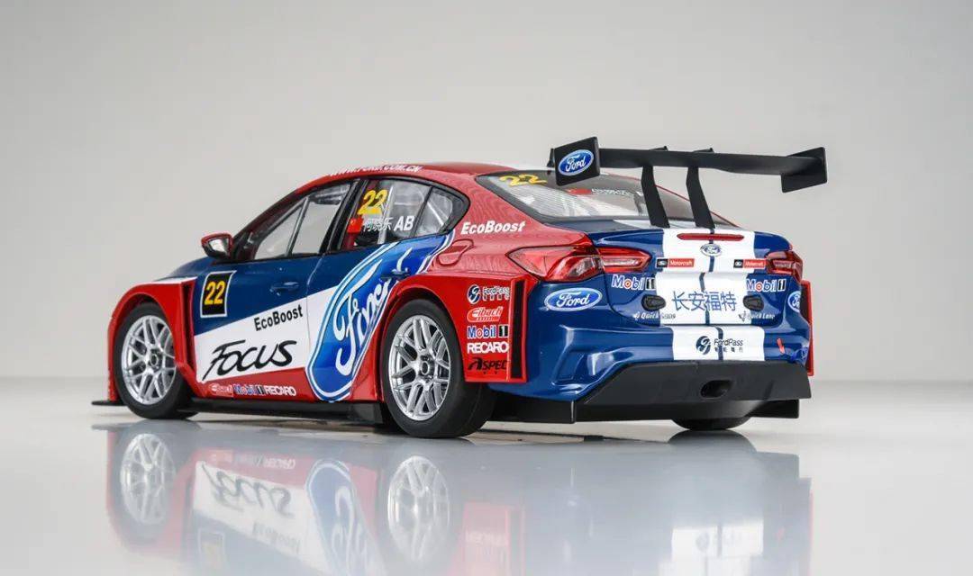 冠军时刻→1:18 Focus CTCC_模型
