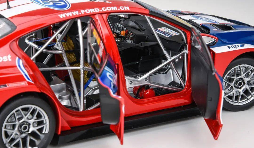 冠军时刻→1:18 Focus CTCC_模型