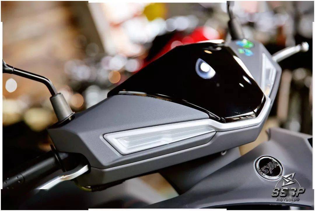[ SYM ] FNX150 充满科技感，运动型速可达小钢炮……_搜狐汽车_搜狐网