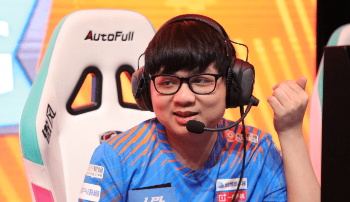 SofM再战Tarzan！LNG大战SN，双C表现成关键_选手