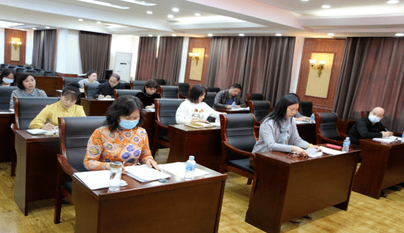 【聚焦连池】五大连池市九届人大常委会召开第四十二次主任会议 市人大常委会