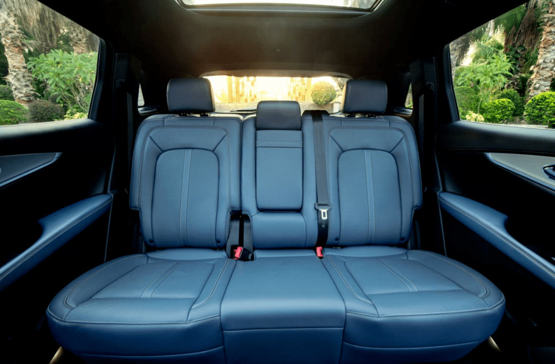 2.7T V6、22向座椅调节、35个声学包，看航海家的豪华_搜狐汽车_搜狐网