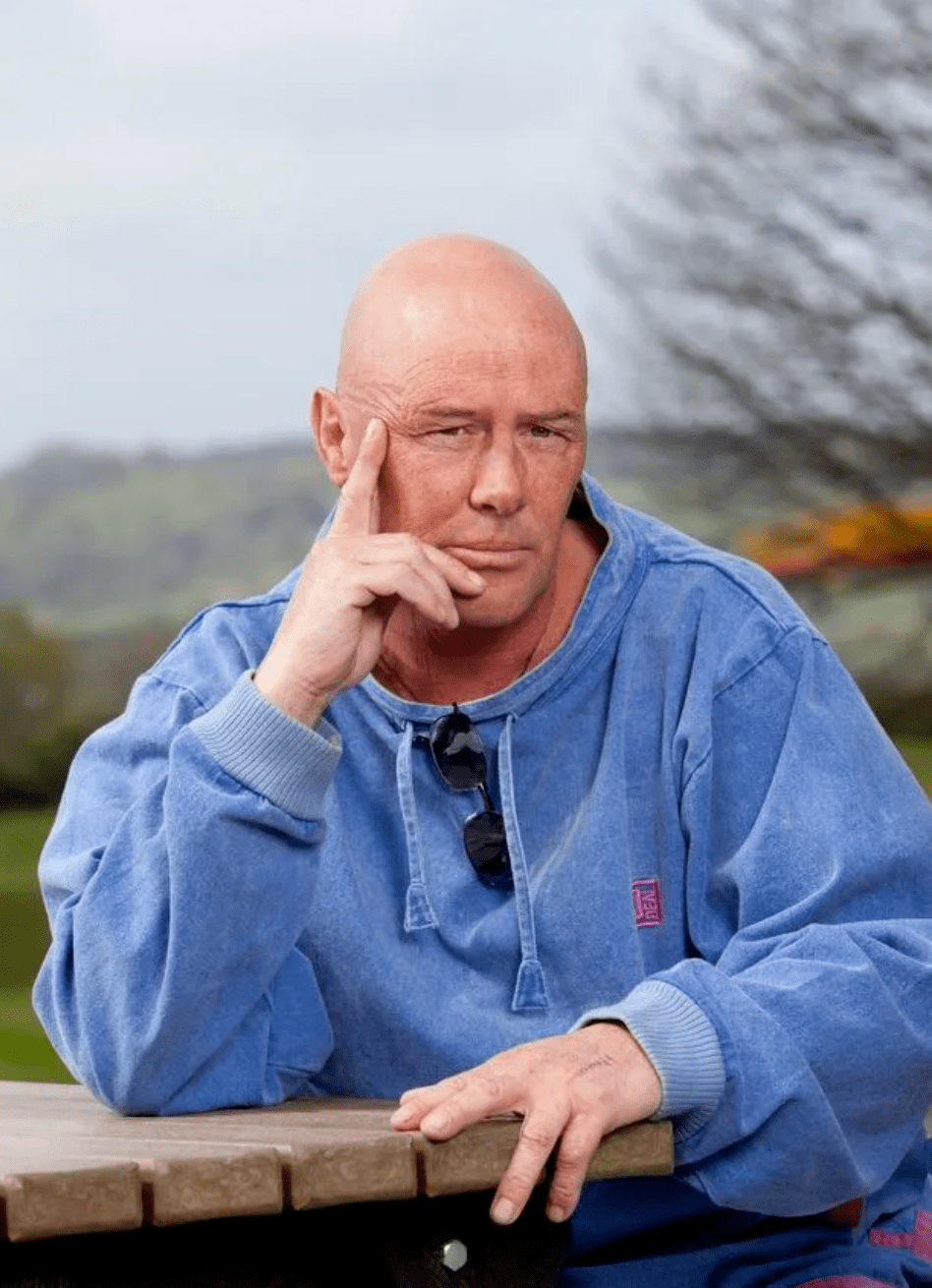 阿黛尔父亲去世：爹死了都不管？这真不赖她！_Adele