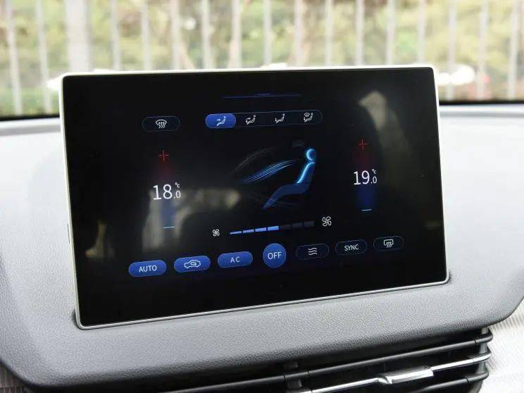 售价为23.98万元 红旗E-QM5价格公布_搜狐汽车_搜狐网