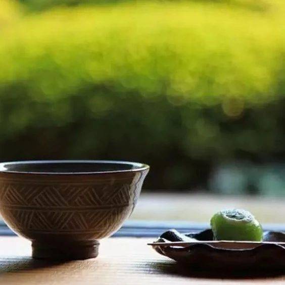 一盏清茶,满院时光。李清照