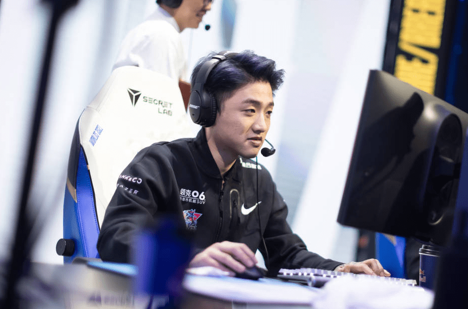 外网热议GEN击败LNG：LCK的四个中单真的是太可靠了_比赛