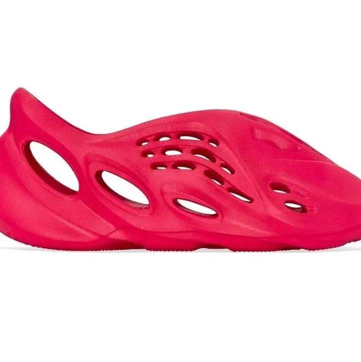 球鞋 丨 adidas YEEZY Foam Runner 全新配色「Vermillion」曝光！_Nike