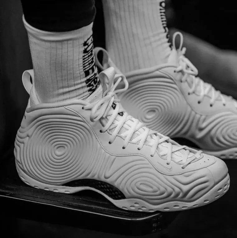 本周发售一览丨CDG x Nike Air Foamposite One 进入发售倒计时_Low