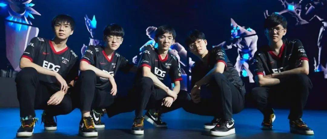 EDG成为第3支在S赛BO5中战胜LCK的LPL队伍_战队