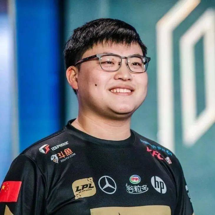 Uzi和RNG的合同还没结束！知情人爆料：Cryin不去FPX，lwx新辅助2选1_消息_官宣_自由人