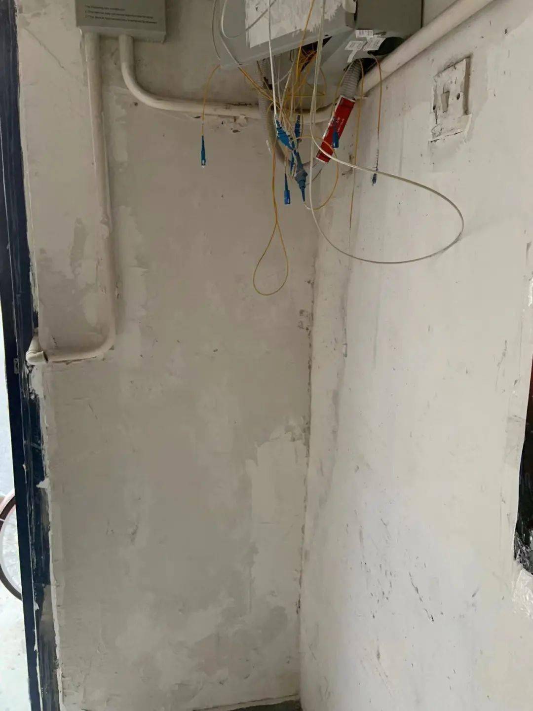 海淀：墙皮老化脱落，社区这样做......_工作_居民_进行