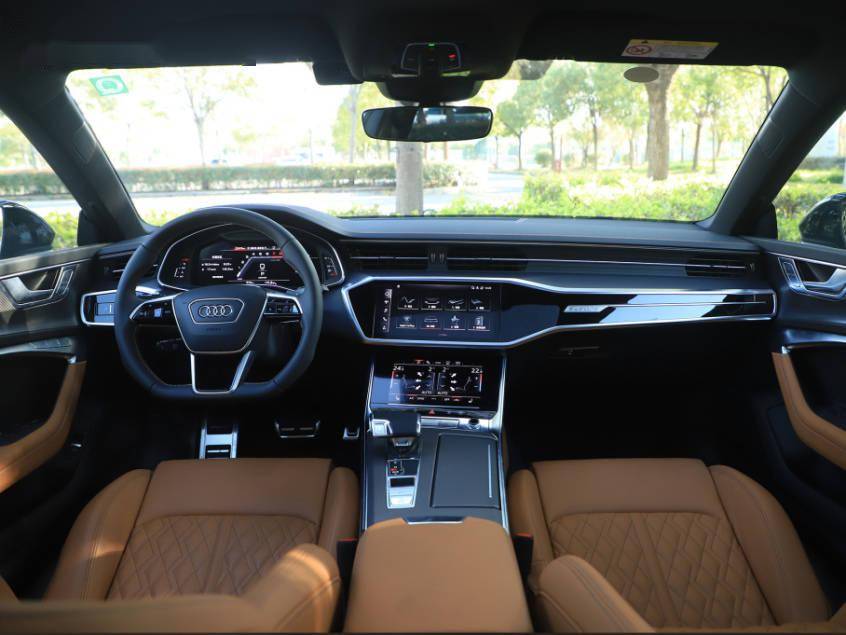 上汽奥迪A7L 2.0T车型上市 售45.97-51.97万元_搜狐汽车_搜狐网