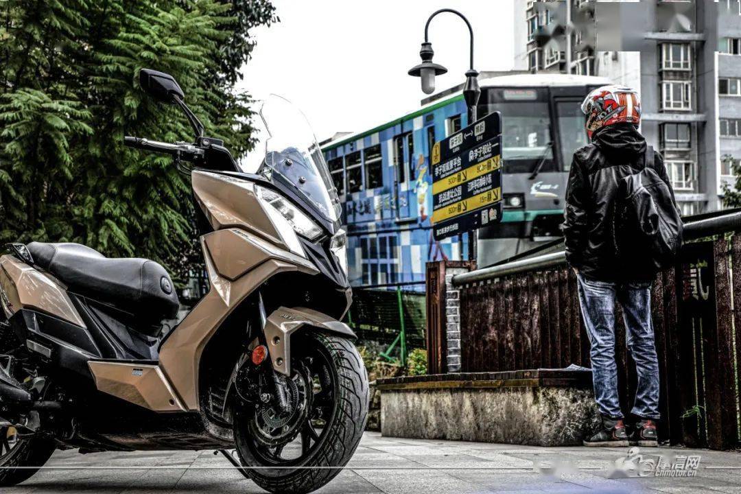 在山城，与光阳Racing X150一道去浪_重庆_李子坝_休闲时光