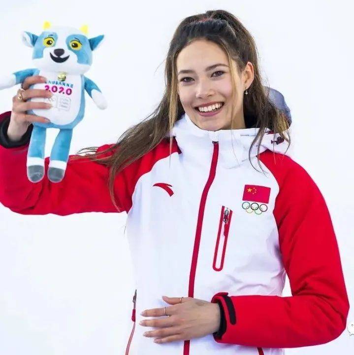 谷爱凌在《纽约时报》发文：我承认，我爱上了恐惧_滑雪_感觉_身体