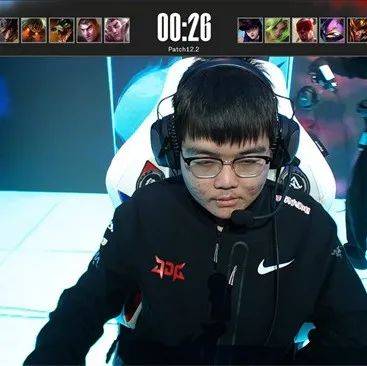 LPL：泽丽LPL赛场首秀难获成效，JDG无情碾压2-0横扫WE_格温_金克丝_耶戈