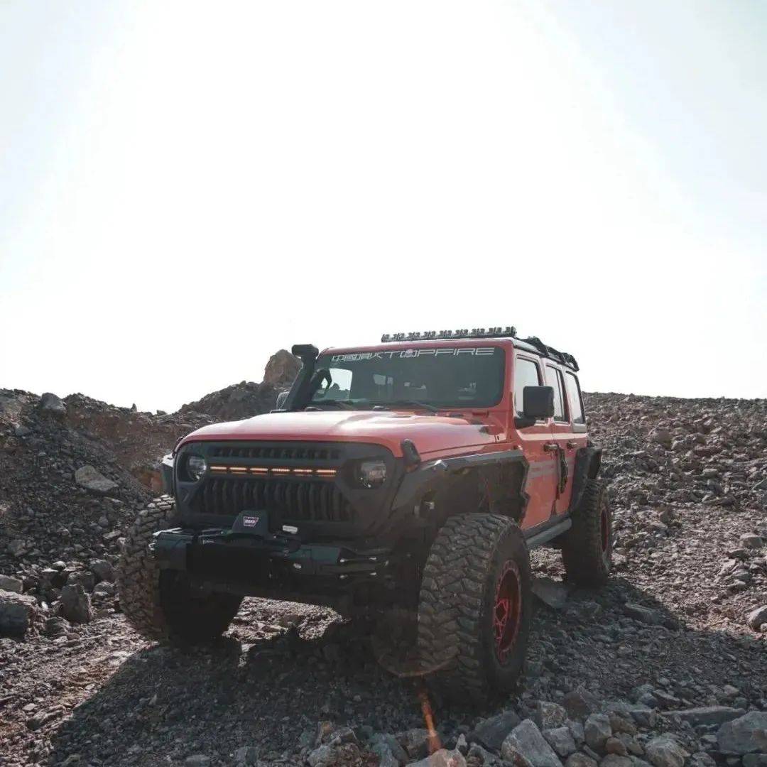 高三学生的"硬汉"风牧马人，开去学校不知能迷倒多少学妹？_盗版_弟弟_爸爸