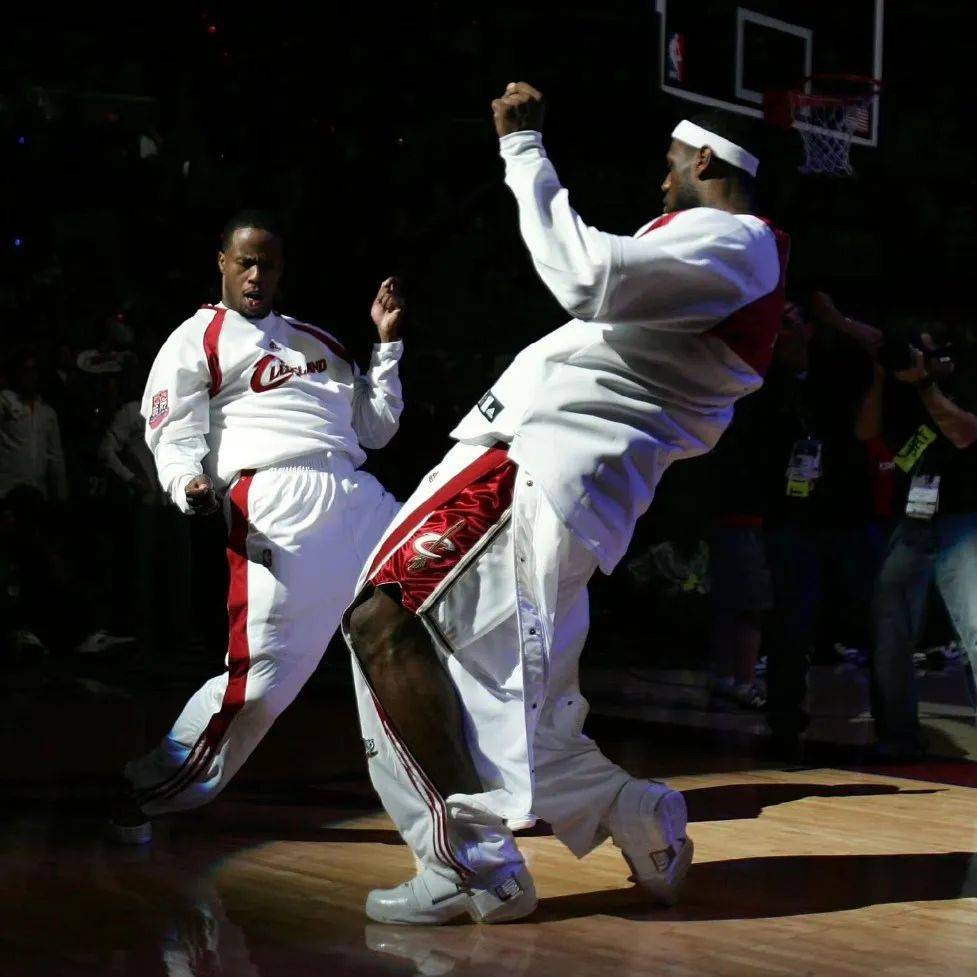 OL2 | S14达蒙.琼斯（05版）数据预测_球员_传球_防守篮板