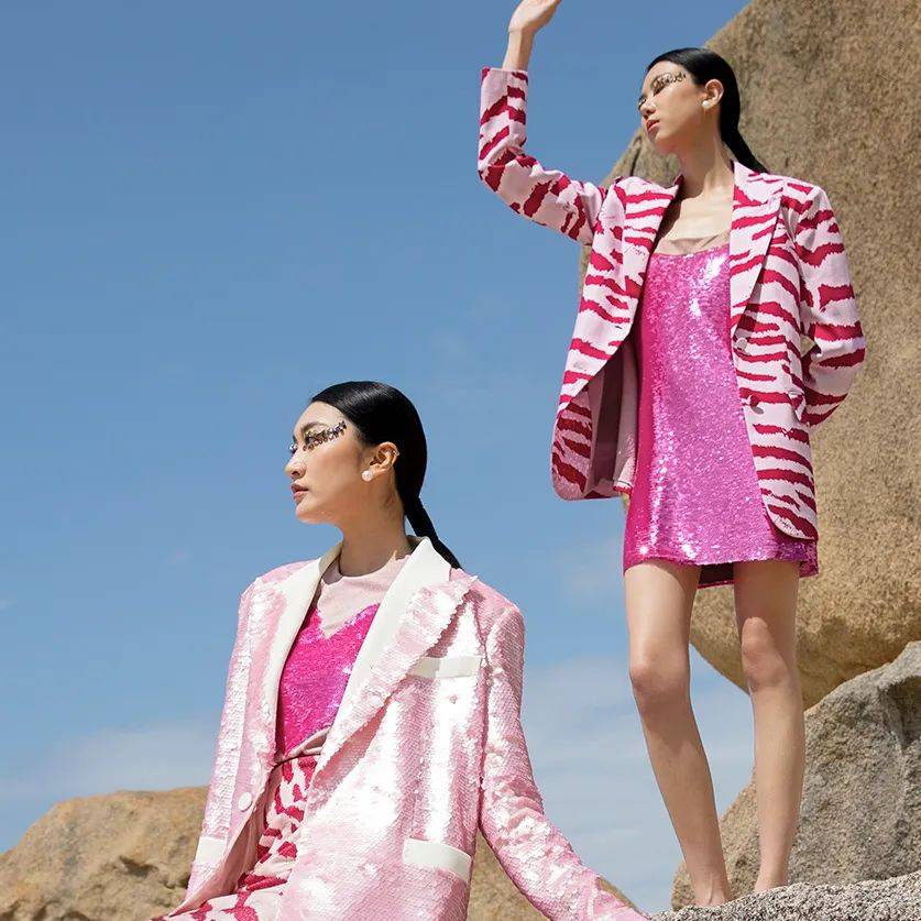 A/W2022深圳时装周｜MAGGIE MA马婧：离经叛道的「辣」，诠释率性优雅_时装周_深圳