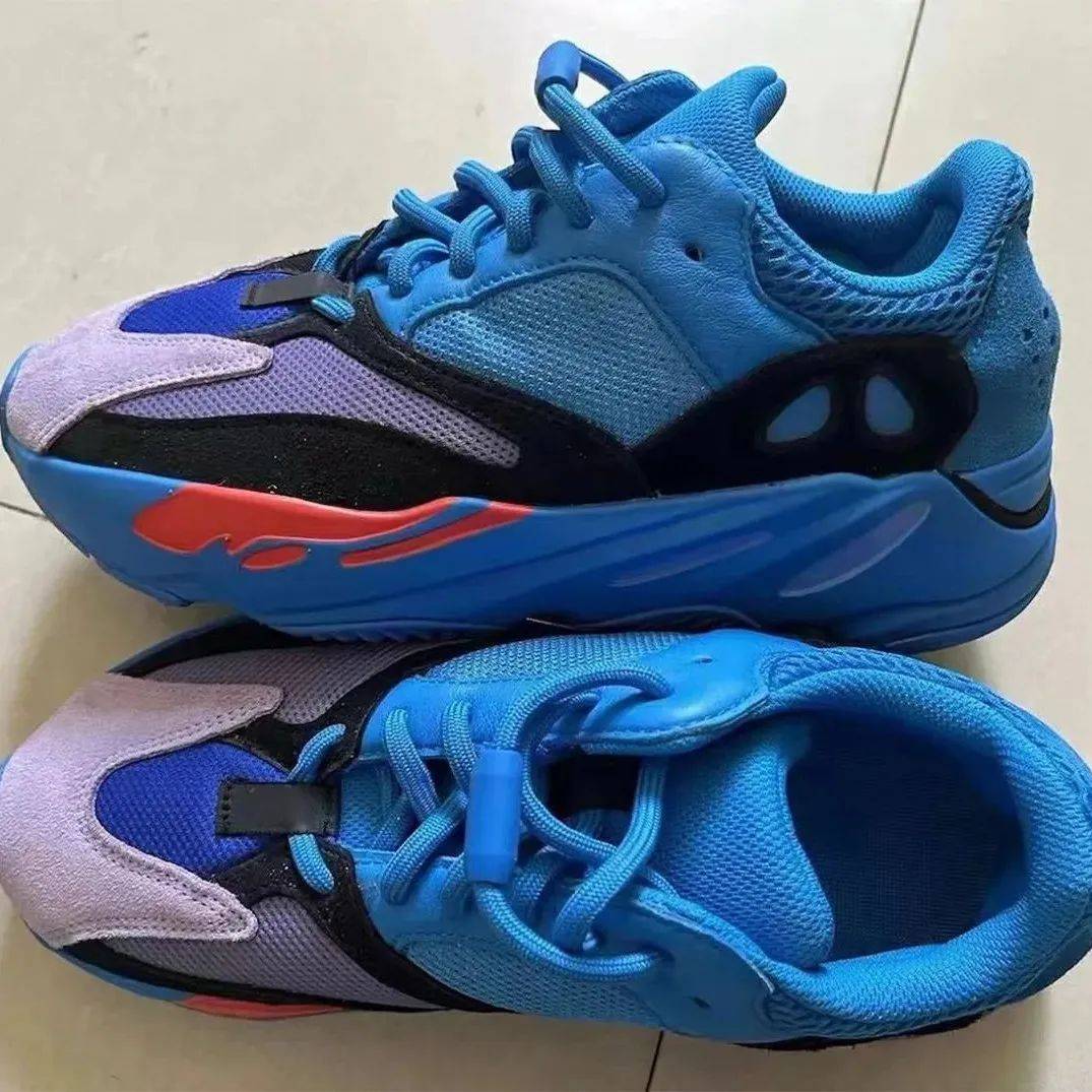每日鞋讯丨adidas Yeezy Boost 700「Hi-Res Blue」谍照释出_Air_黑色_特刊