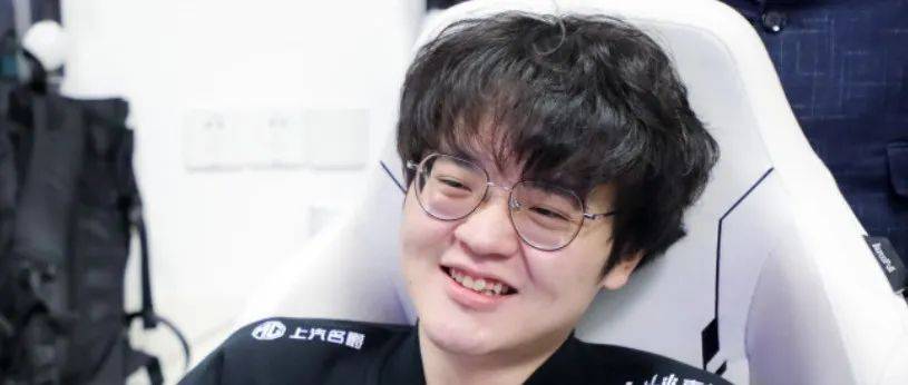 再见weiwei？本人亲口透露：我下岗了！网友猜测：BLG买了Ning_PPGod_直播间_成绩