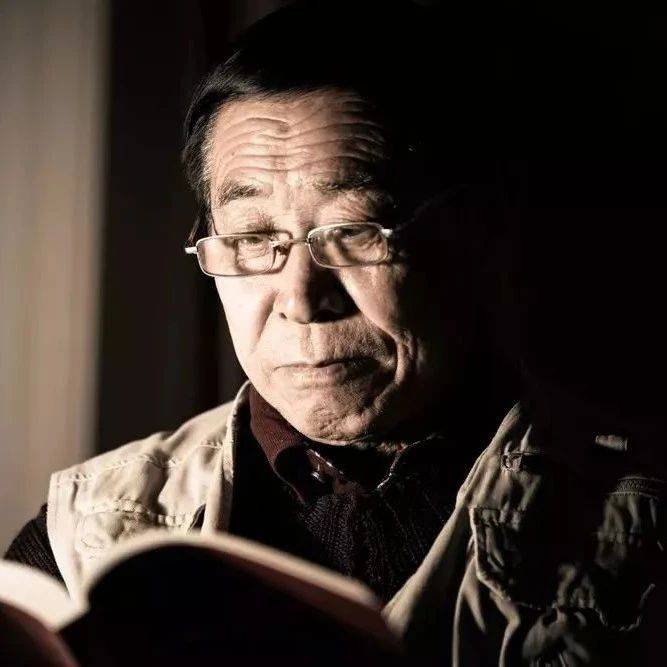 人最大的教养，是原谅父母的不完美相恨世界孩子