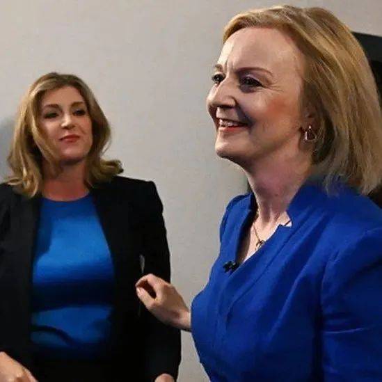 Truss获重要支持，赢首相希望增大？英航暂售伦敦希思罗机场短途机票！英房价一年上涨11%！_Sunak_英国_竞选