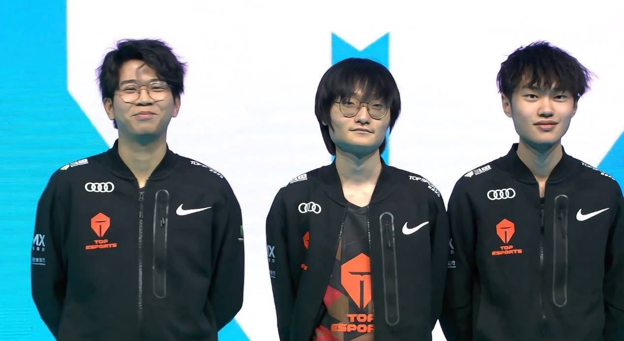 TES队内爆出重大隐患！上单沉迷CSGO，与Zhuo开黑，打了200多局_Wayward_队伍_季后赛