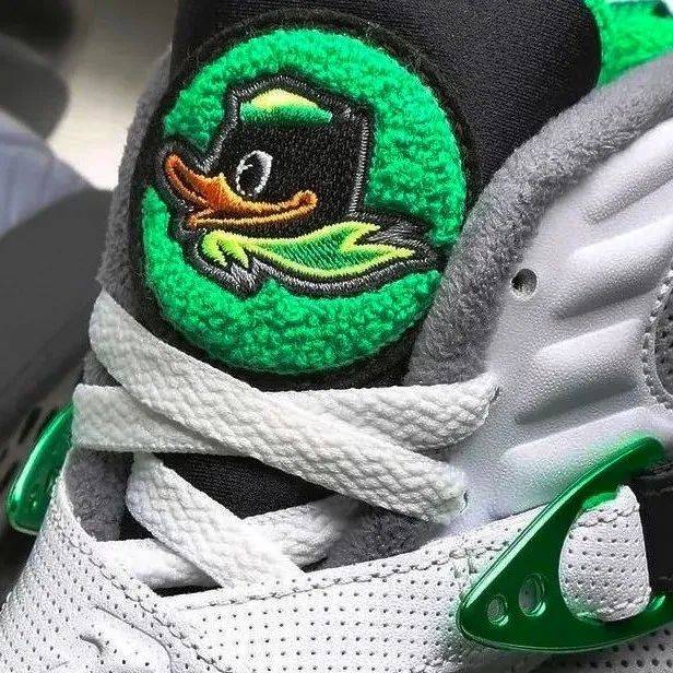 限量 400 双！超稀有「俄勒冈」AJ8 明日开抢！_Jordan_Air_球鞋