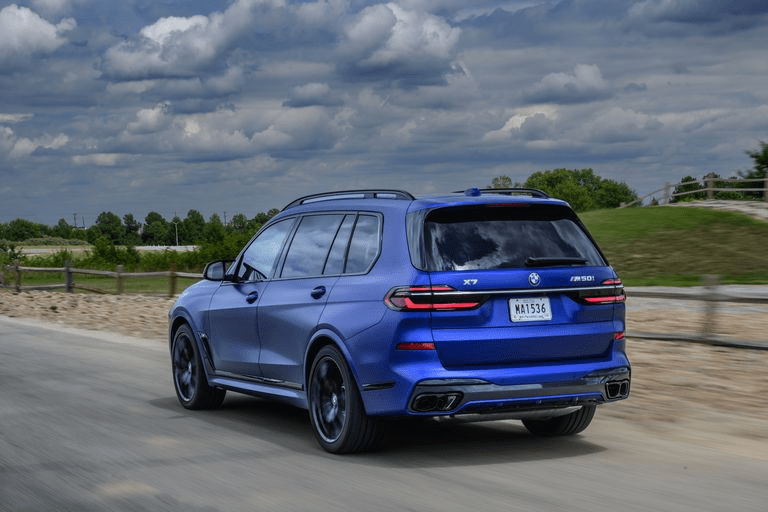 523匹靠实力说话，内饰重置，4.4T V8，2023款宝马X7来了！_搜狐汽车_搜狐网