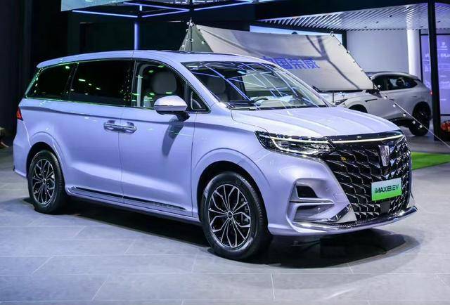 腾势D9、荣威iMAX8 EV、丰田格瑞维亚正面交锋，成都车展火药味十足？_搜狐汽车_搜狐网